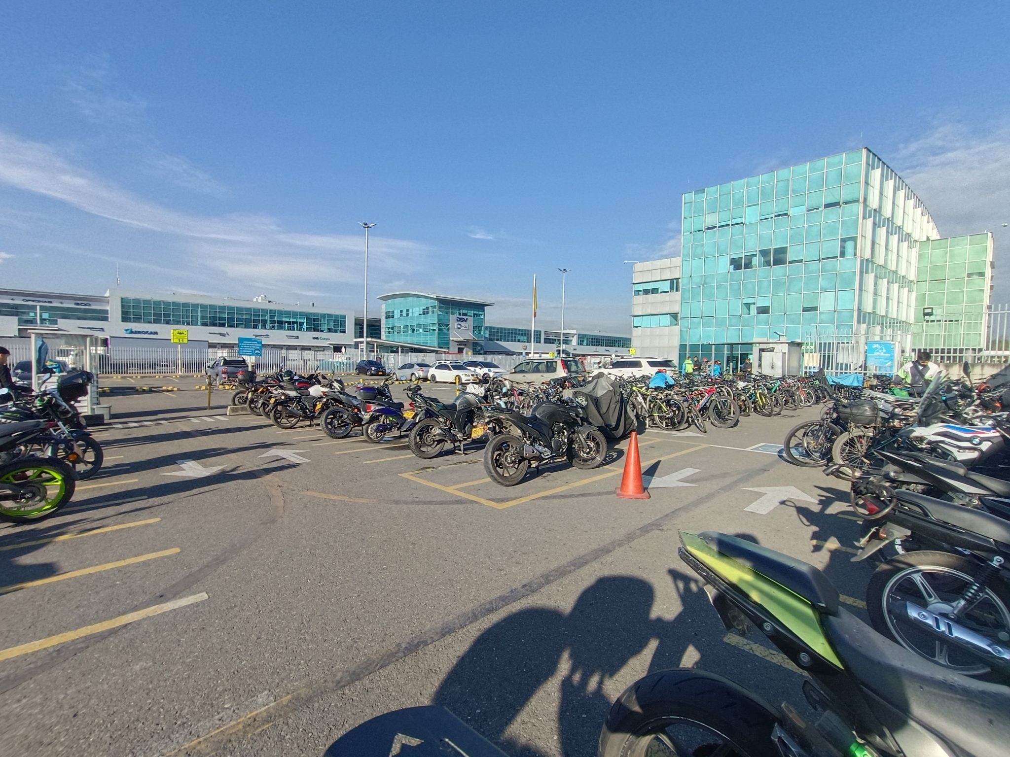 INDIGO Colombia – Parqueaderos y movilidad urbana