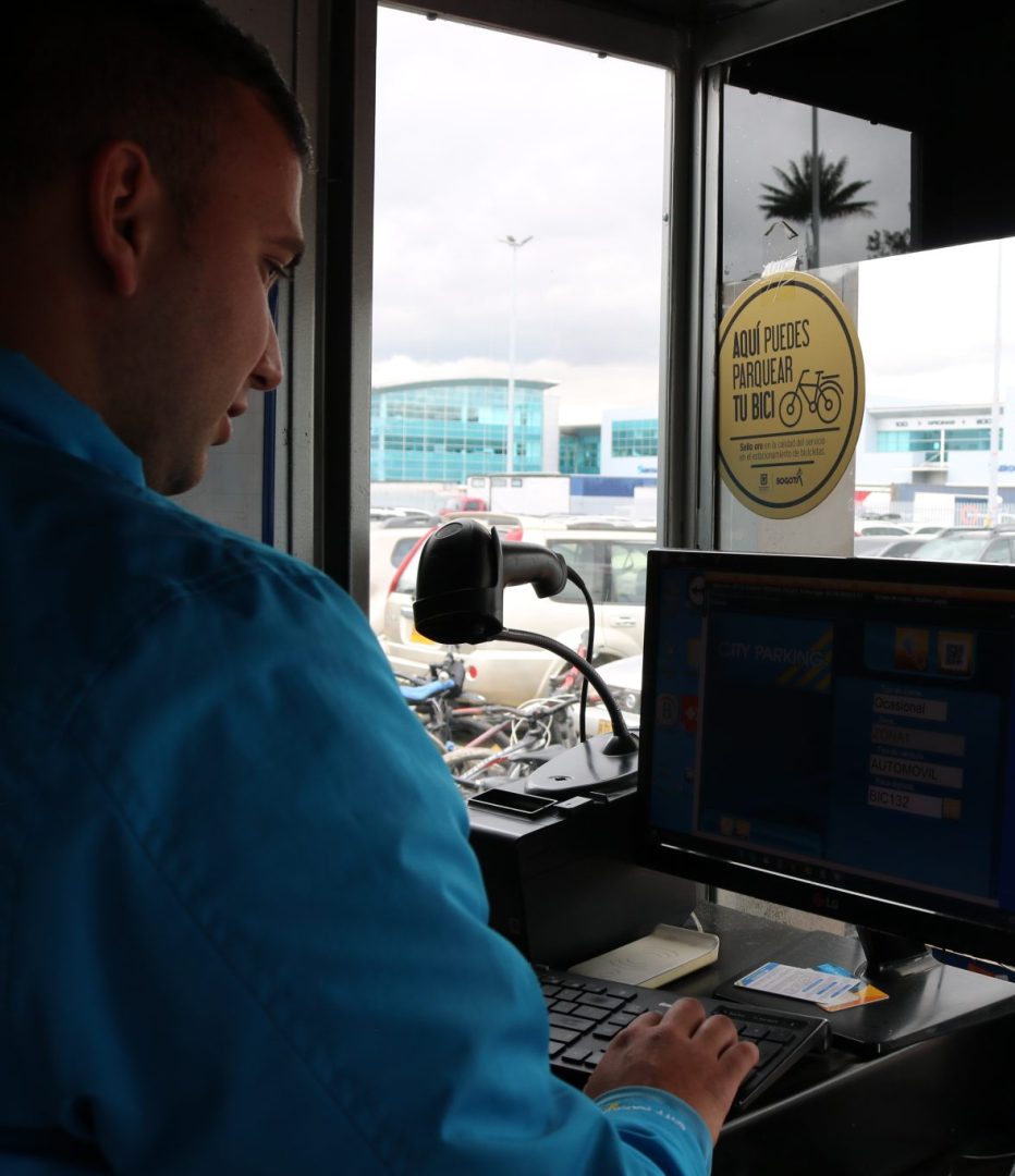 INDIGO Colombia – Parqueaderos y movilidad urbana